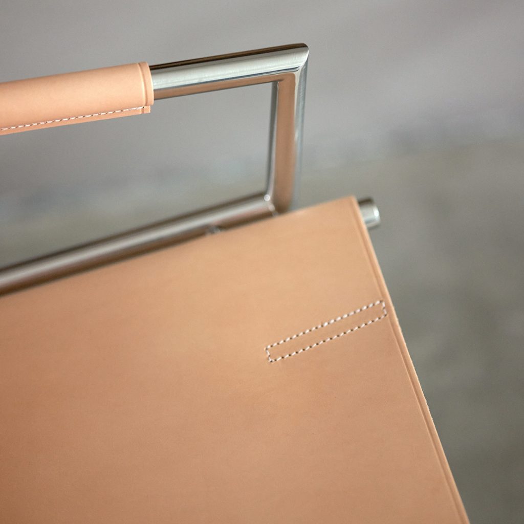 SZ 02 armchair (saddle leather) | Spectrum Design